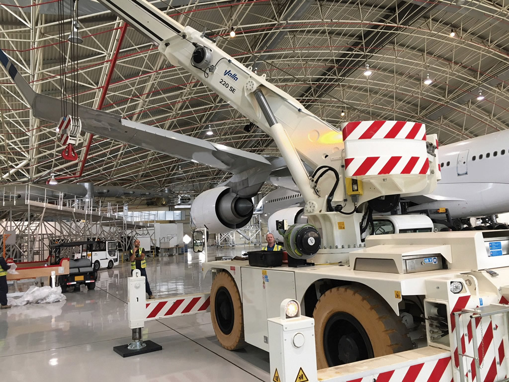 Manitex Valla aviation maintenance crane goes to Middle East - Valla Cranes