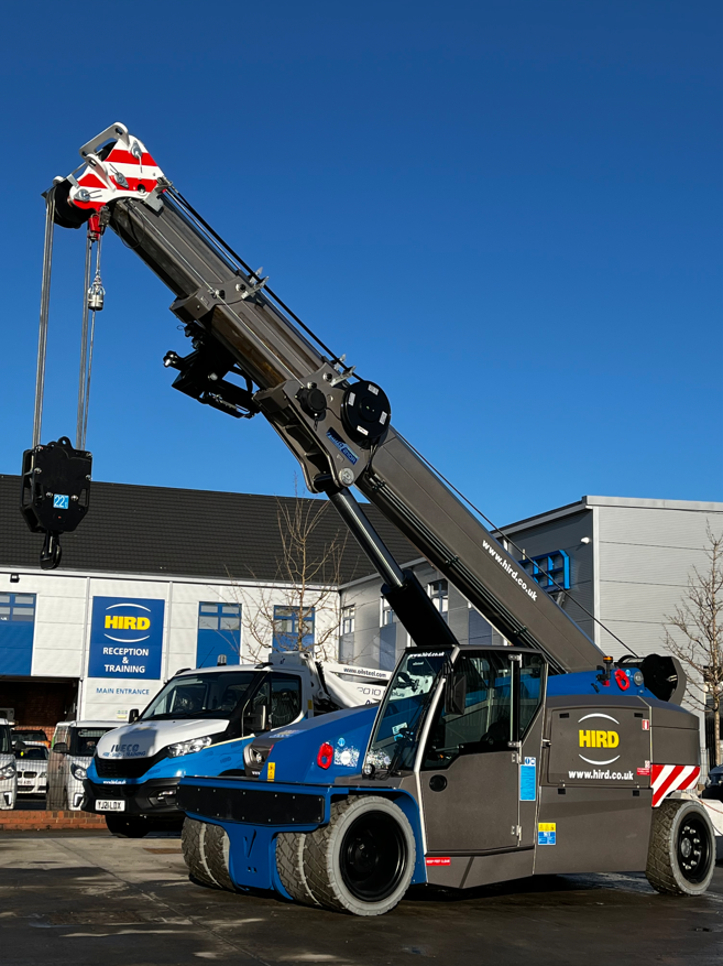 Valla 210R - Zero emission lifting - Valla Cranes